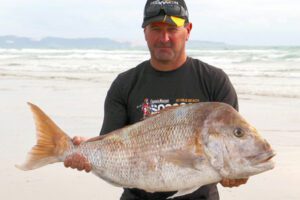 New contest record and overall heaviest snapper winner Darin Maxwell ...